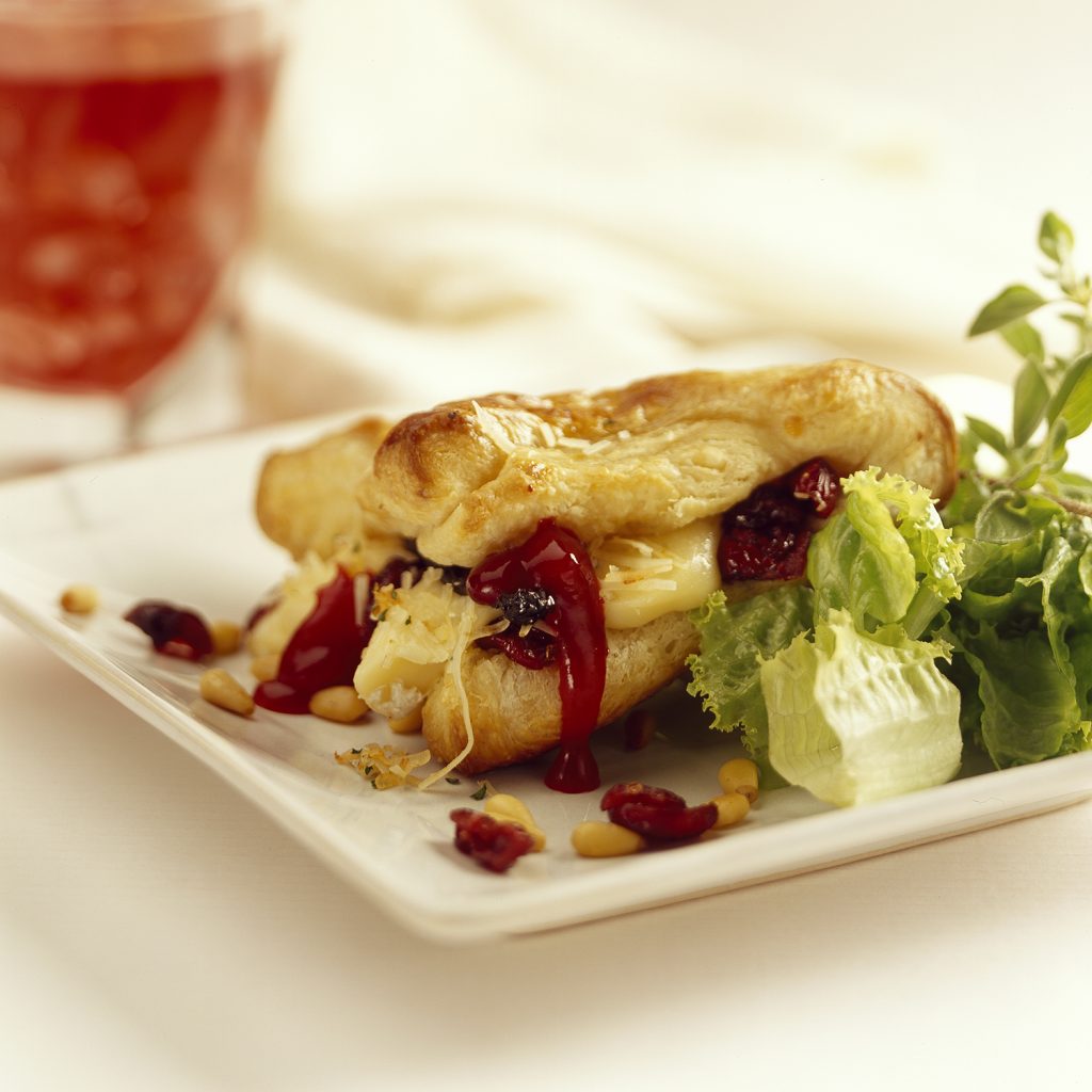 Cranberry Brie Bites » US Cranberries